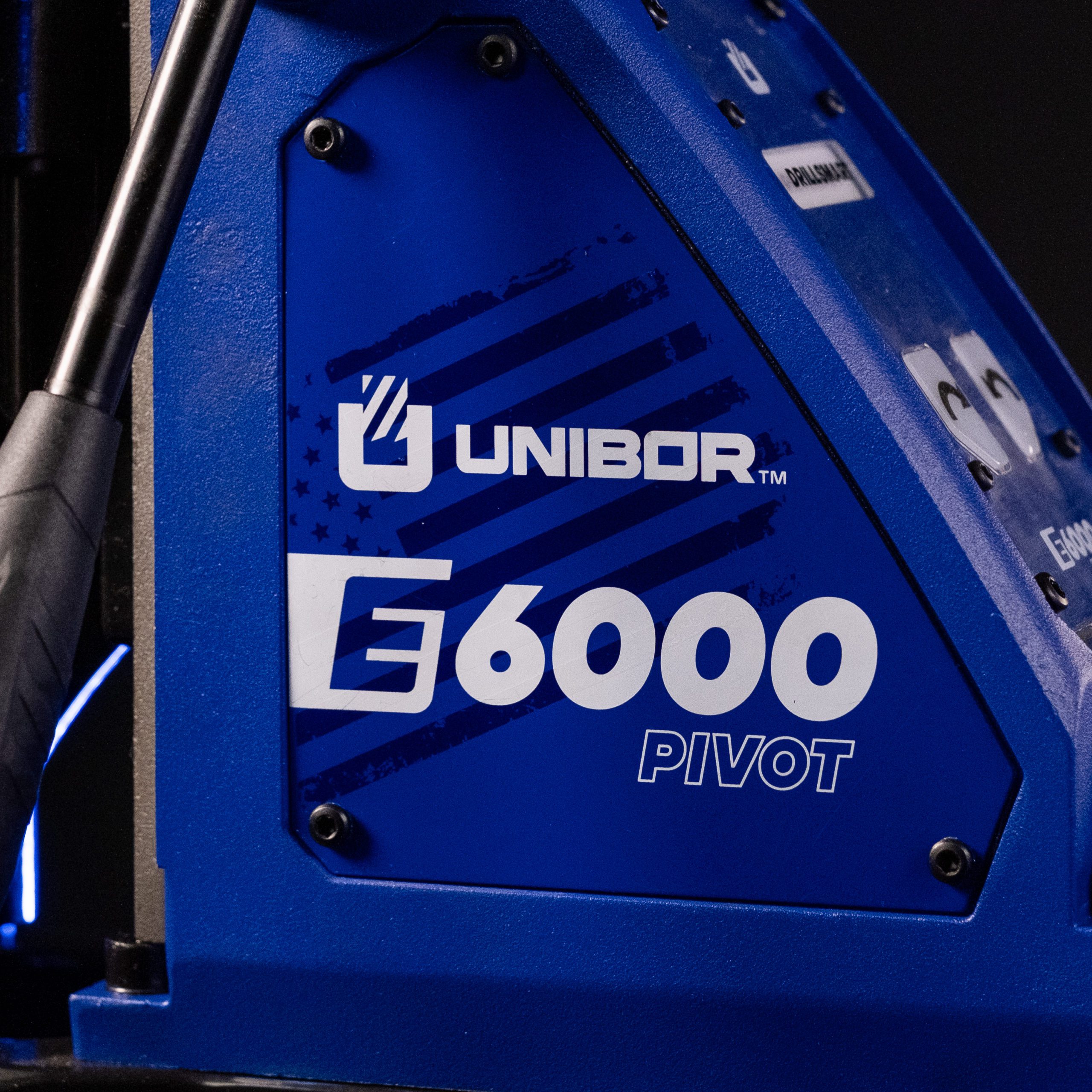 E6000 Pivot | Ideal For Uneven Surfaces | Unibor